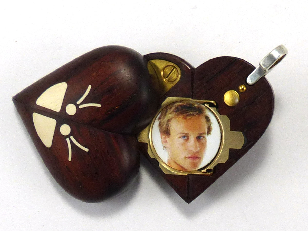 0001 Slim Butterfly Illusionist Locket Coco Bolo Wood – Illusion lockets