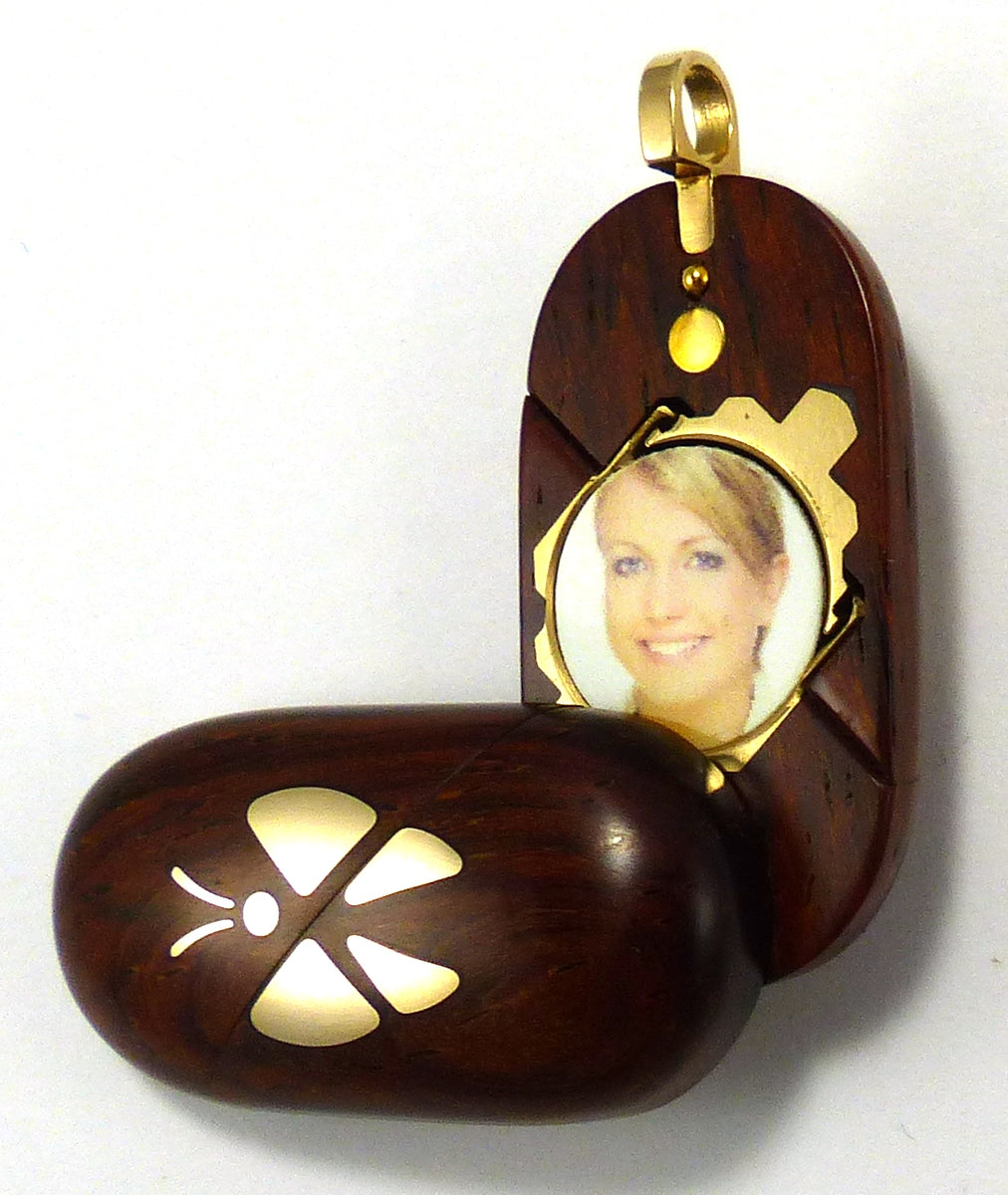 B265 Cremation Ash Gold Butterfly Locket With Secret Compartments ...